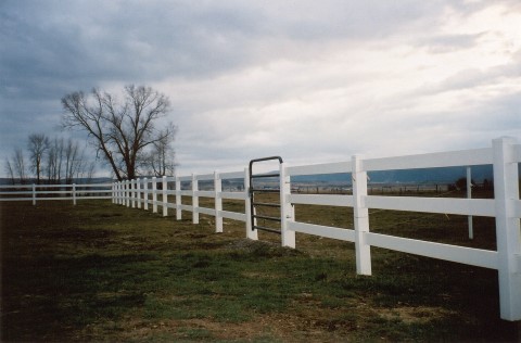 Vinyl - Frontier Fence, Inc